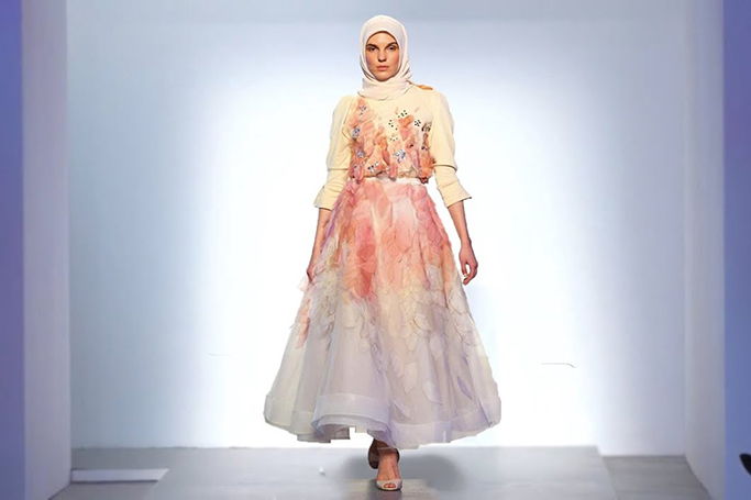 Saudi Arabia Is Set To Host Its First Arab Fashion Week | ewmoda